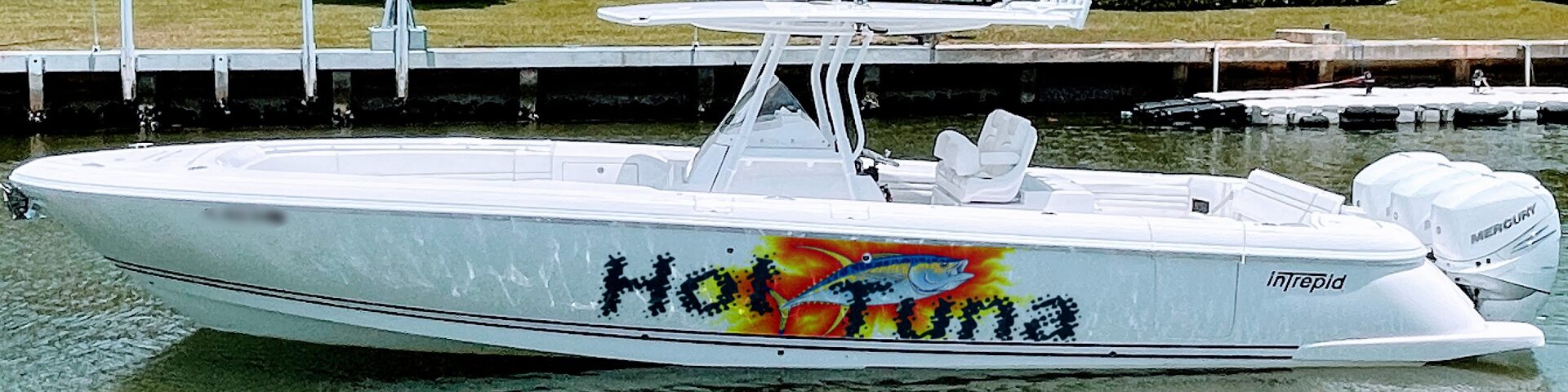 Hot Tuna Boat Graphics - Boat Lettering